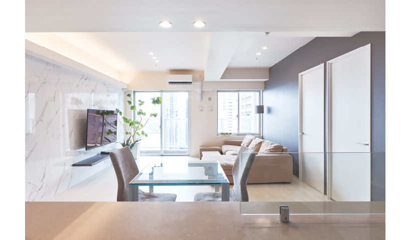 キッチン・ダイニング・リビング | 空と海の間のLDK ｡ 眺望を活かす高層階の暮らし｡ | リフォーム事例1000! | Panasonic