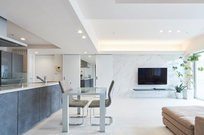 キッチン・ダイニング・リビング | 空と海の間のLDK ｡ 眺望を活かす高層階の暮らし｡ | リフォーム事例1000! | Panasonic